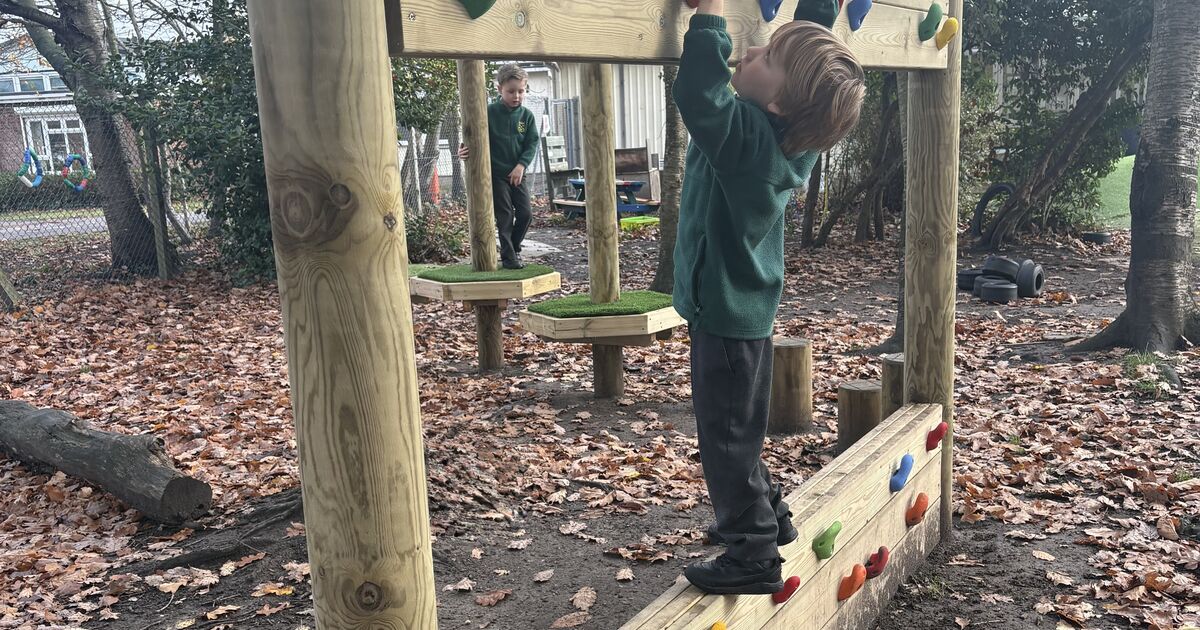 Fairways Primary School, Leigh on Sea | Phoenix Play